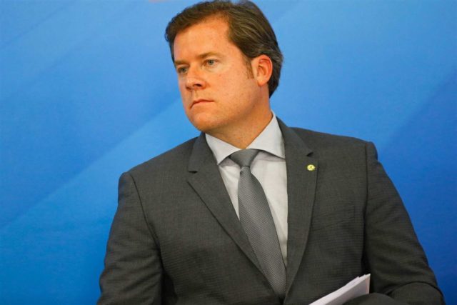 Folha de SP: Turismo de #MarxTrabalha libera mais dinheiro para ... Folha de SP: Turismo de #MarxTrabalha libera mais dinheiro para ...